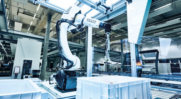 Skilled Labor Shortage in Logistics: Technology Helps I KNAPP