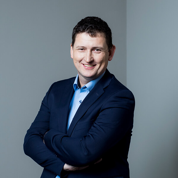 What are autonomous mobile robots? Definition, Types, Uses