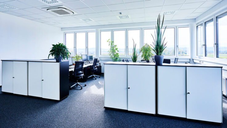 KNAPP Industry Solutions: Flexible logistics solutions for production