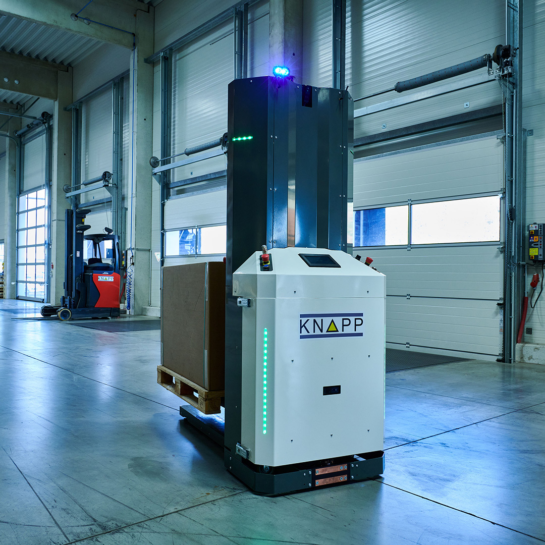 Vehículo de guiado automático para palets – Open Shuttle Fork | KNAPP