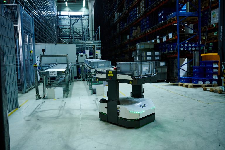 Smart Manufacturing: The Future of Production | KNAPP