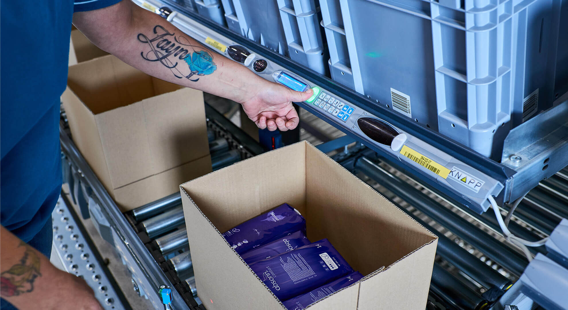 Work stations in logistics: ergonomics, efficiency, quality I KNAPP