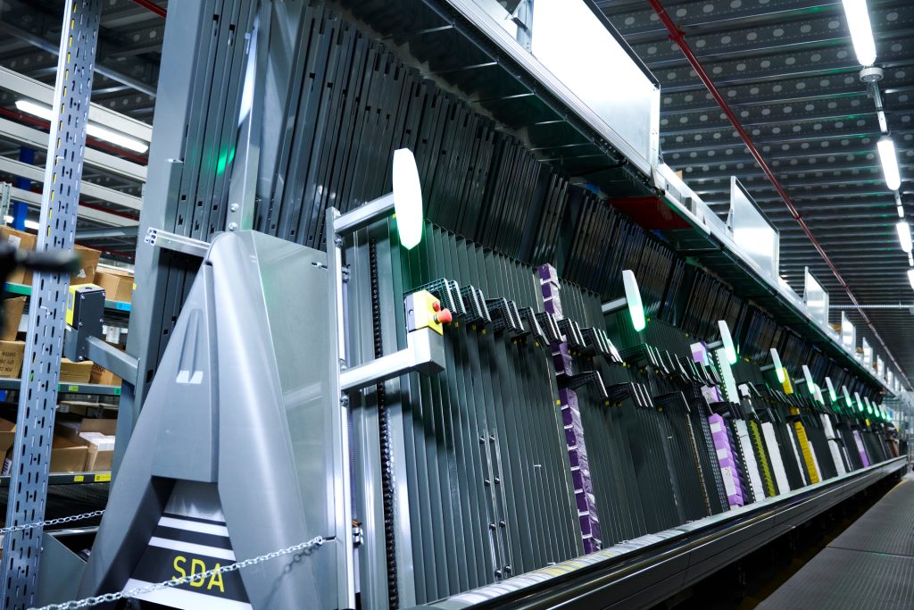 Mastering the Logistics Challenges in Cosmetics Fulfillment