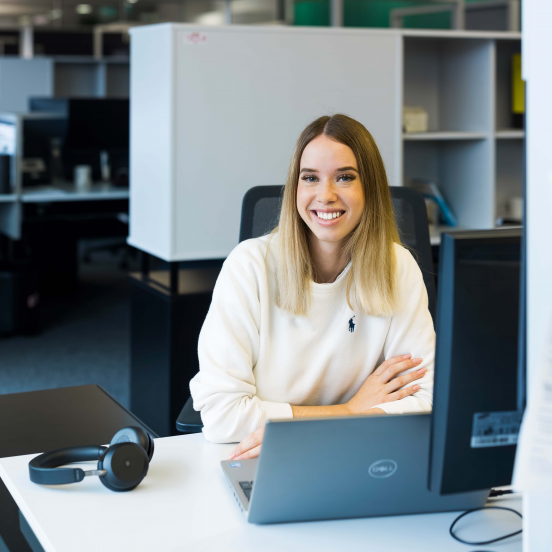 What does an industrial office administration apprentice do at KNAPP ...