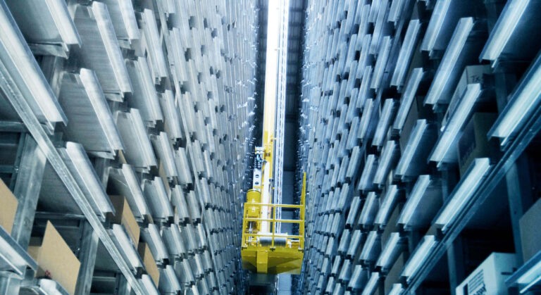 Automatic storage systems increase dynamics I KNAPP